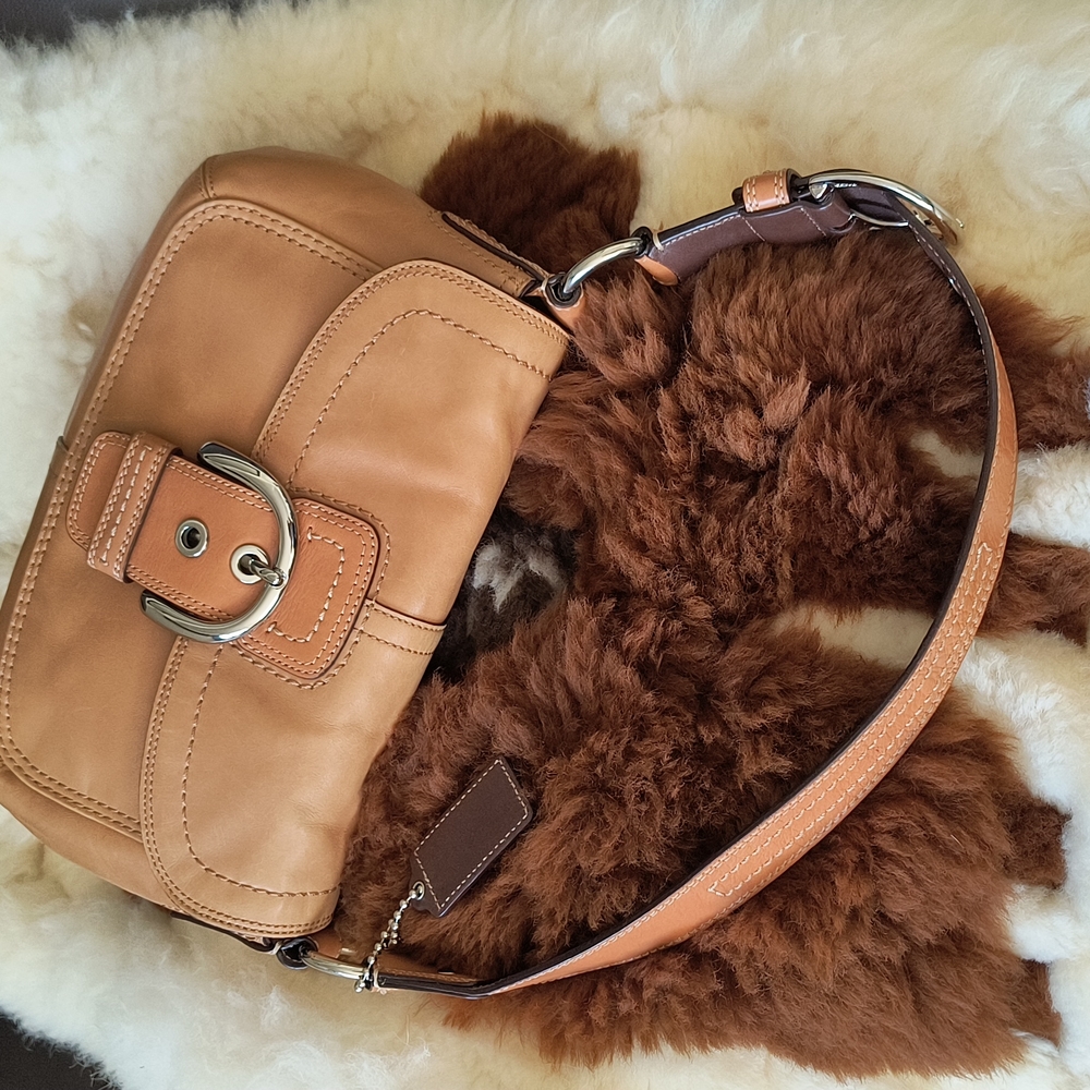 Coach Signature Saddle Natural Leather - Gem